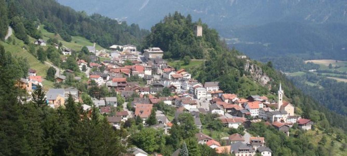 Neue Jugendherberge in Trin (GR) - htr.ch