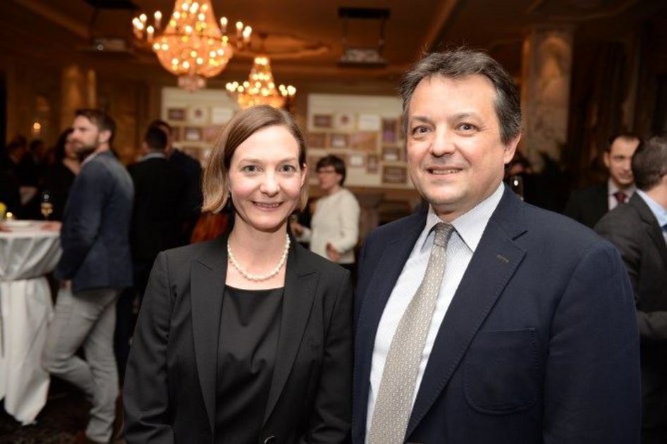 Michael Thomann übergibt an Iris Flückiger - htr.ch