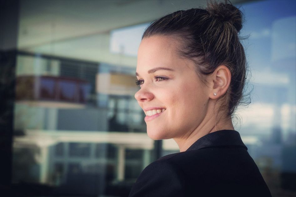 Lara Juker, von der Bank in die Hotellerie - htr.ch