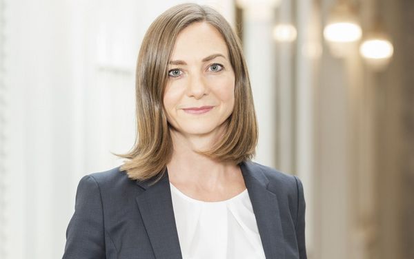 Iris Flückiger verlässt Hotel Schweizerhof in Bern - htr.ch