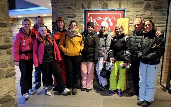 Angehende «Gästebetreuer im Tourismus» am Hasliberg - htr.ch