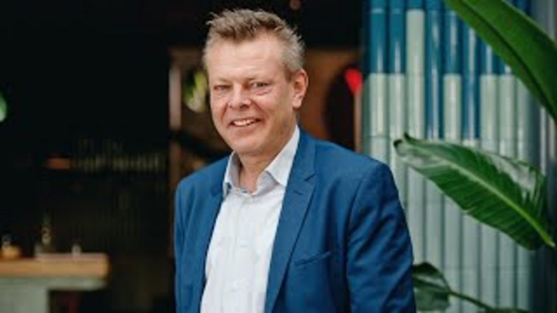 Frischer Wind im Bundeshaus: Mitte-Nationalrat Reto Nause - htr.ch