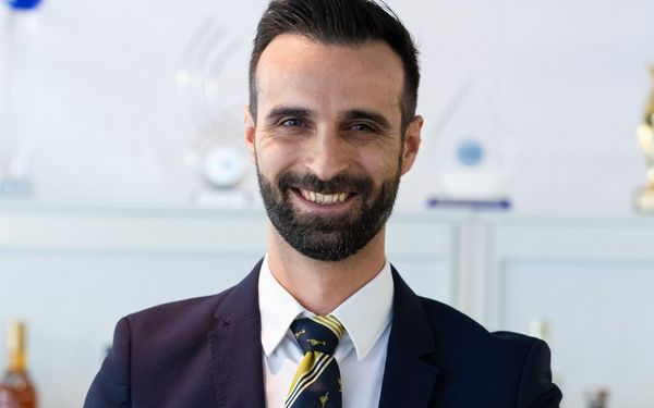 Vitor Coelho ist der neue Swiss Cocktail Champion - htr.ch