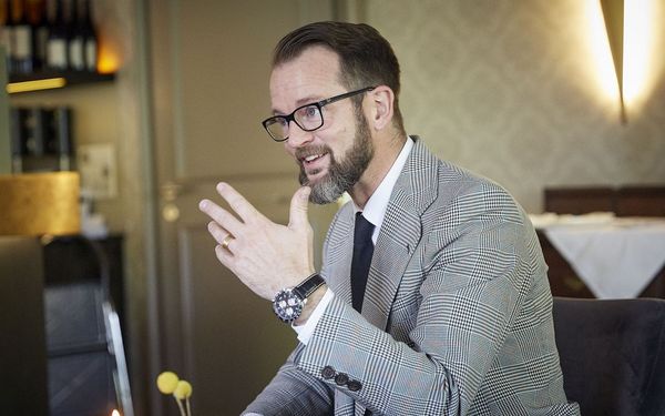 Seminar- und Boutiquehotel Schloss Hünigen sucht neuen Direktor - htr.ch