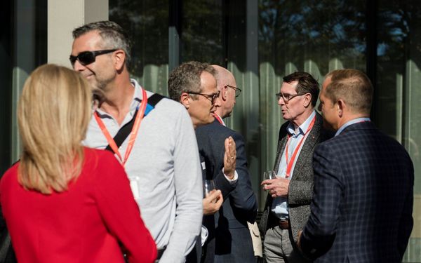 HotellerieSuisse: Netzwerken im Moxy Bern - htr.ch