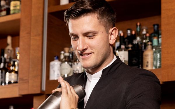 Elmir Medunjanin leitet neu Bar im «Chedi» - htr.ch