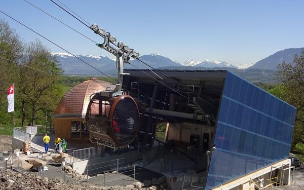 Gondeln der Staubern-Bahn im Rheintal wieder unterwegs - htr.ch