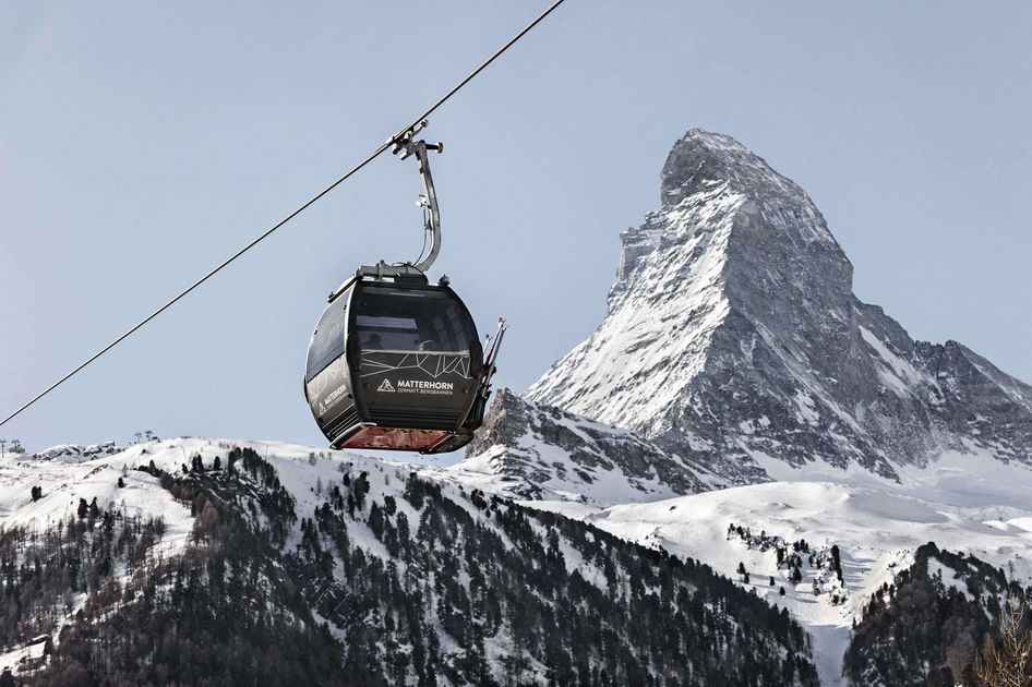 Auf Walliser Skipisten patrouillieren erneut «Covid-Angels» - htr.ch