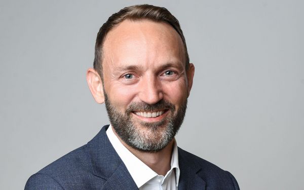 Kevin Furrer wird neuer Direktor im Deltapark Vitalresort - htr.ch